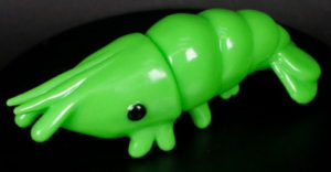 墓場の画廊6周年にTINY SHOPの「SHRIMP@WORK(GREEN)」がやってきた！ | sofvi.tokyo