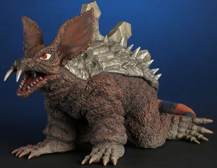 激闘をイメージしたカラーリング！「大怪獣シリーズ ロボネズ 激闘カラーVer.」が出現！ | sofvi.tokyo