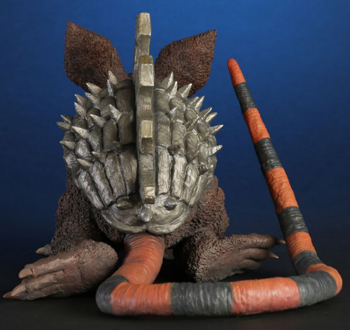 激闘をイメージしたカラーリング！「大怪獣シリーズ ロボネズ 激闘カラーVer.」が出現！ | sofvi.tokyo